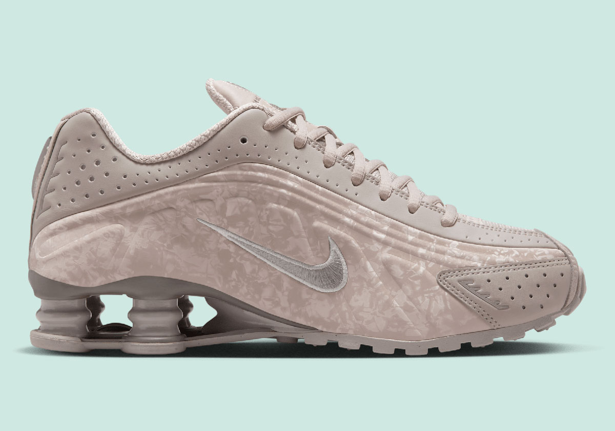 Nike Shox R4 "Grey Floral" HV0934-001 | SneakerNews.com