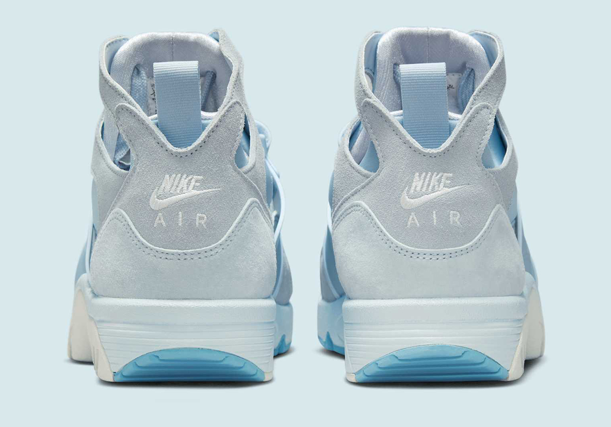 Nike Air Trainer Huarache "Blue Tint" IB7678-400 | SneakerNews.com