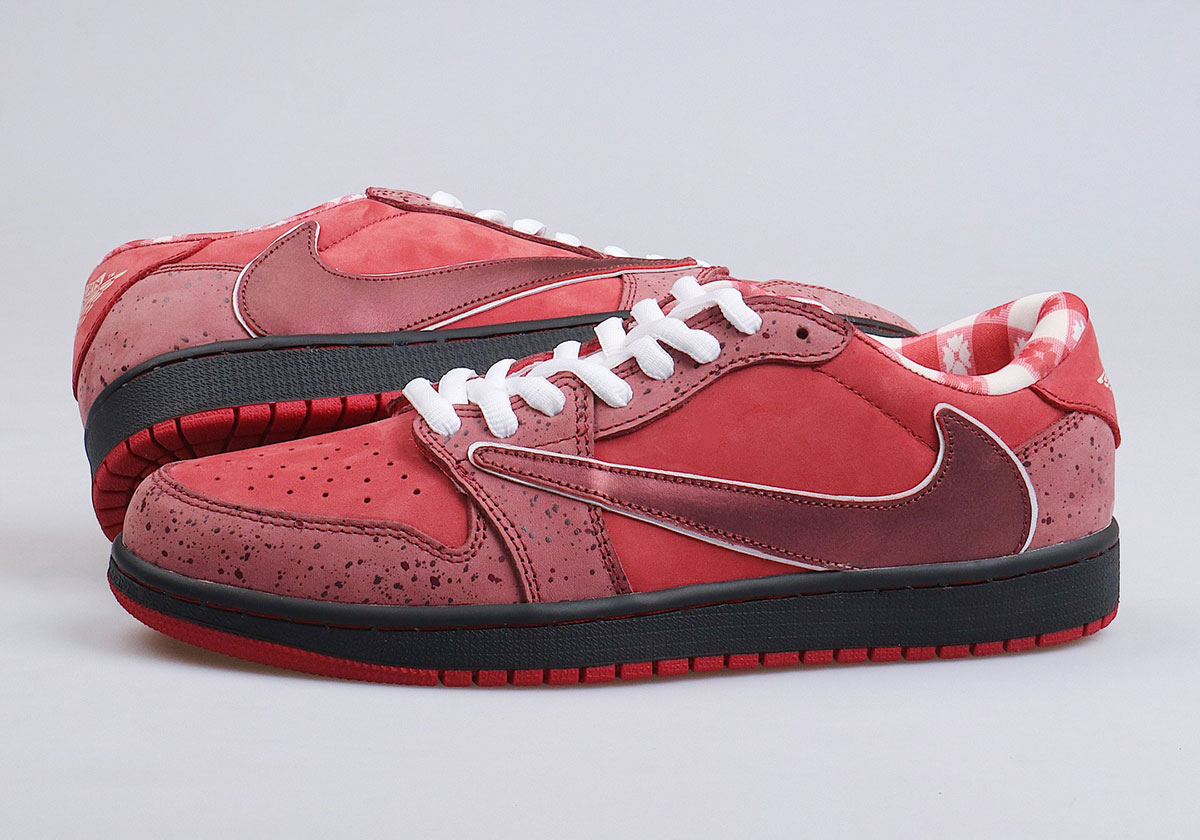 Travis Scott "Lobster" Jordan 1 Low Customs | SneakerNews.com