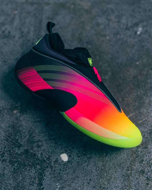 adidas Don Issue 7 | SneakerNews.com