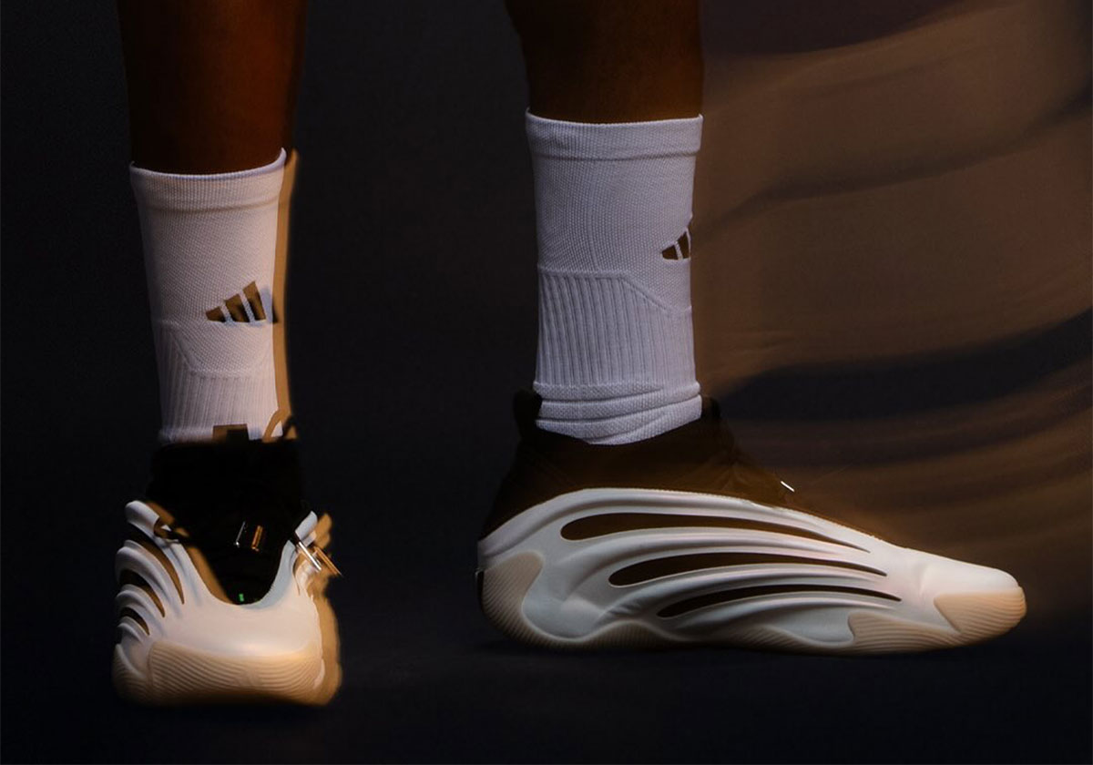 adidas Harden Vol. 9 "Pearlized" JR2504 | SneakerNews.com