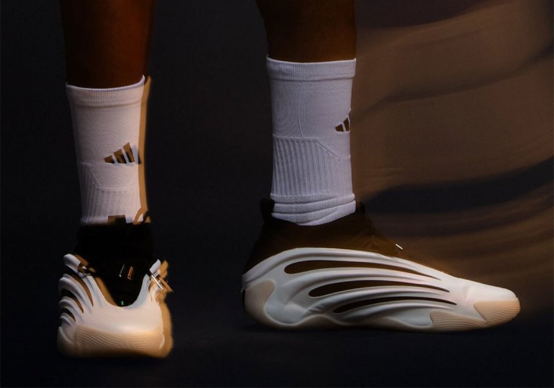 adidas Harden Vol. 9 "Pearlized" JR2504 | SneakerNews.com