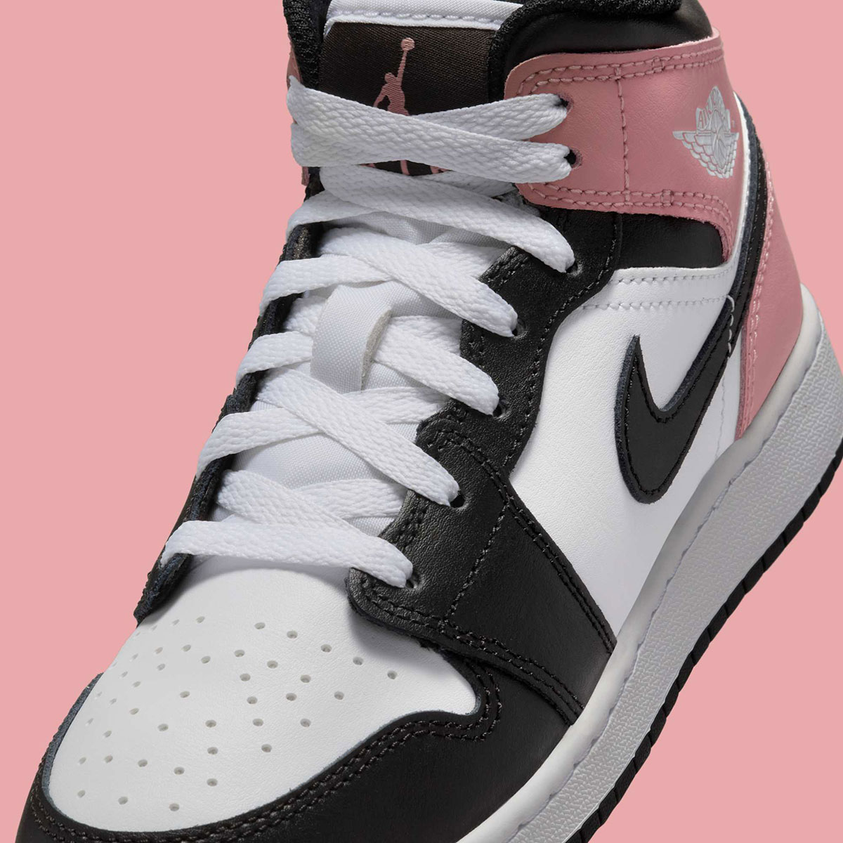 Air Jordan 1 Mid GS Rust Pink DQ8423-100 | SneakerNews.com