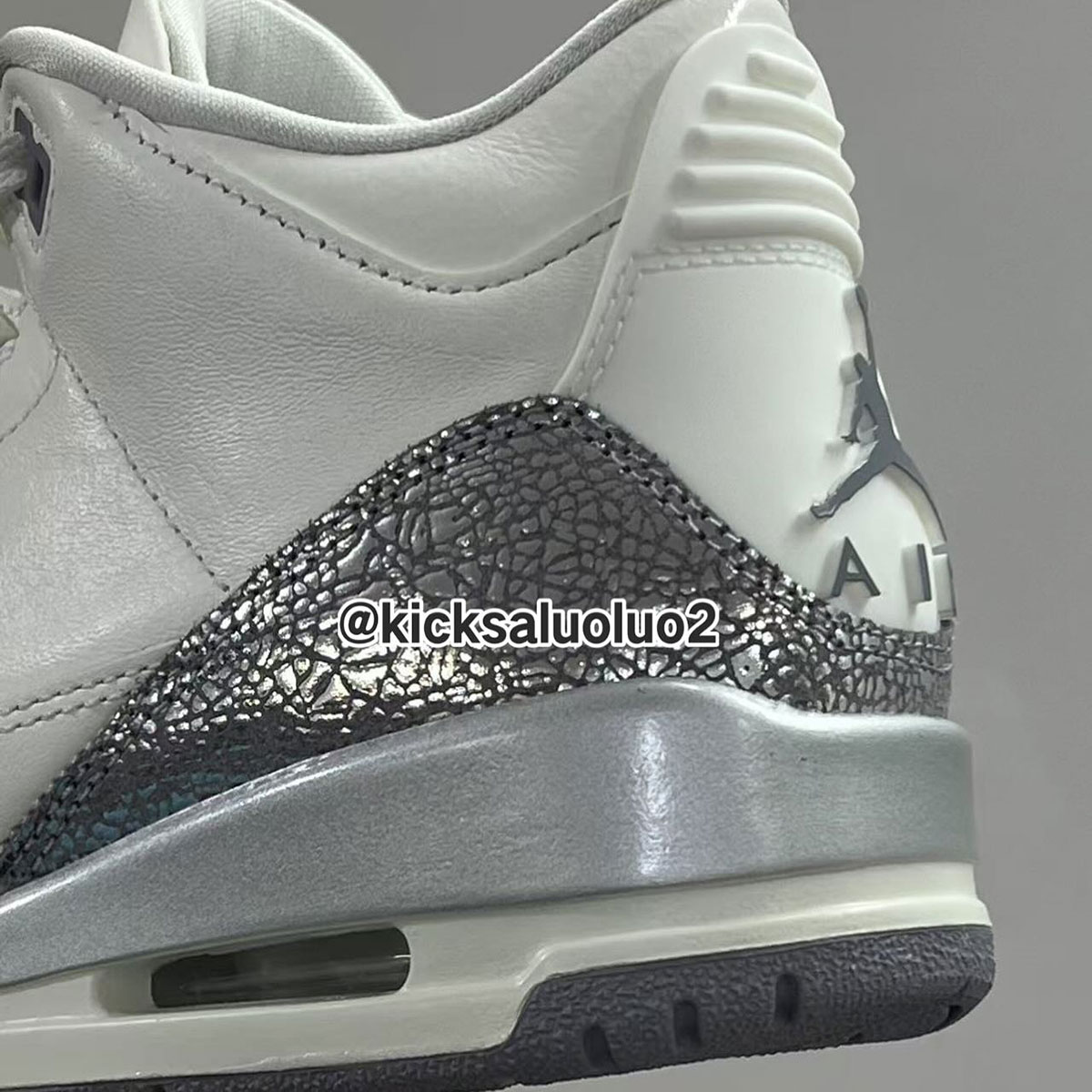 Air Jordan 3 "Sail/Cement Grey/Metallic Silver" CK9246-100 ...