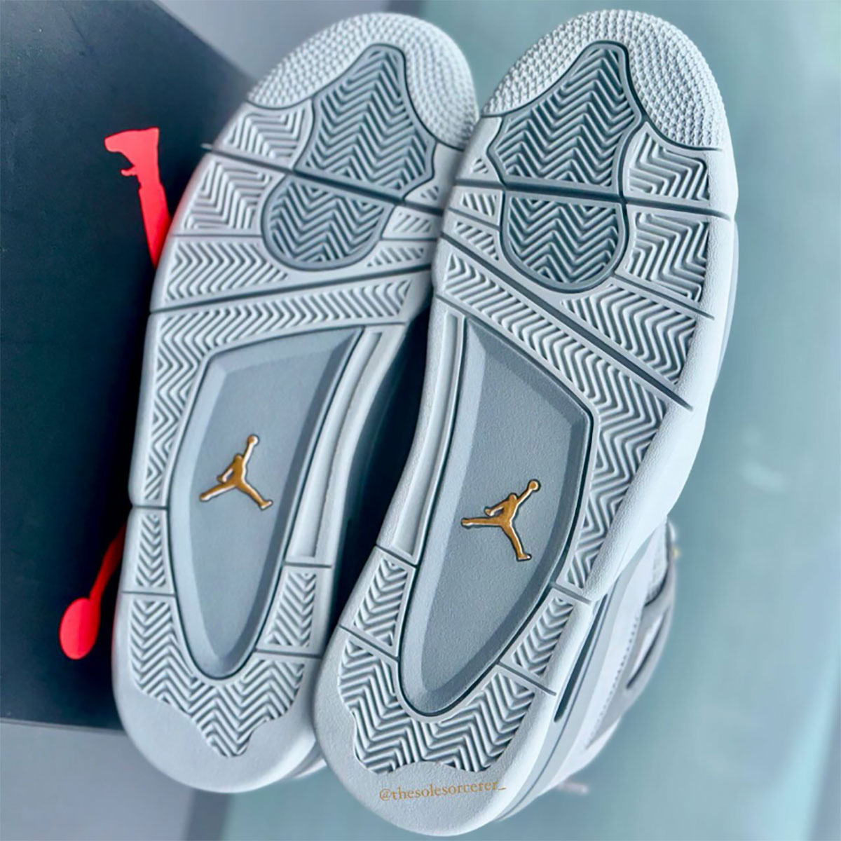 Air Jordan 4 "Georgetown Hoyas" PE 2025 | SneakerNews.com