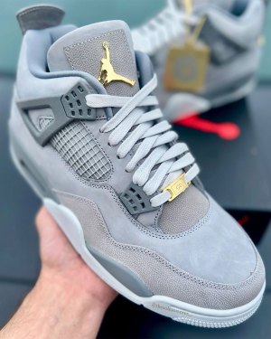 Air Jordan 4 "Georgetown Hoyas" PE 2025 | SneakerNews.com