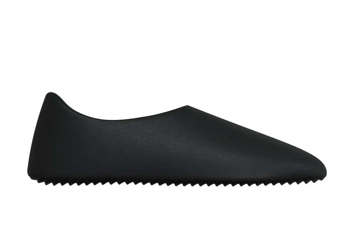 Kanye West Yeezy.com Website Shut Down | SneakerNews.com