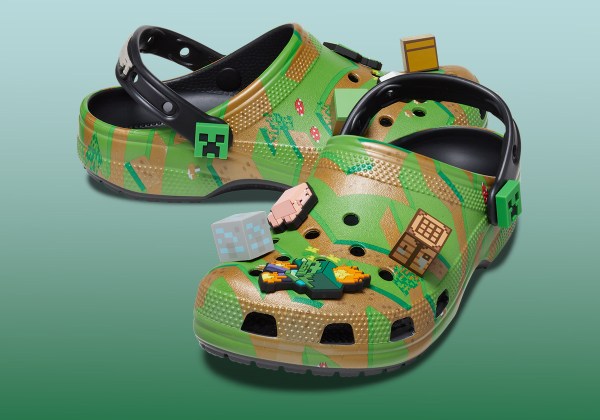 Minecraft Crocs Clog 210829-90H | SneakerNews.com