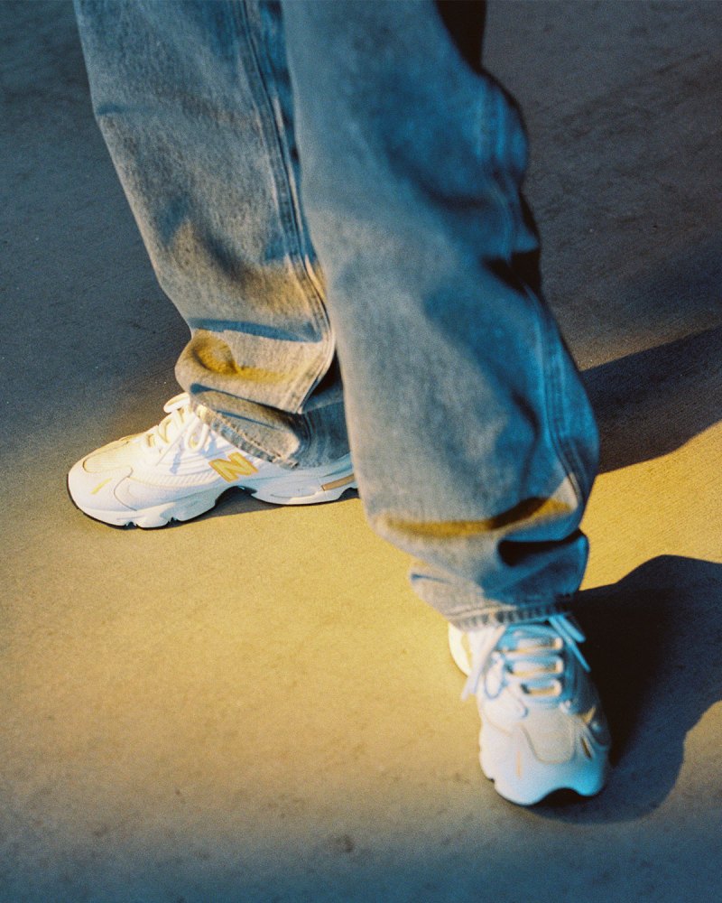 New Balance 1000 Foot Locker Exclusive | SneakerNews.com