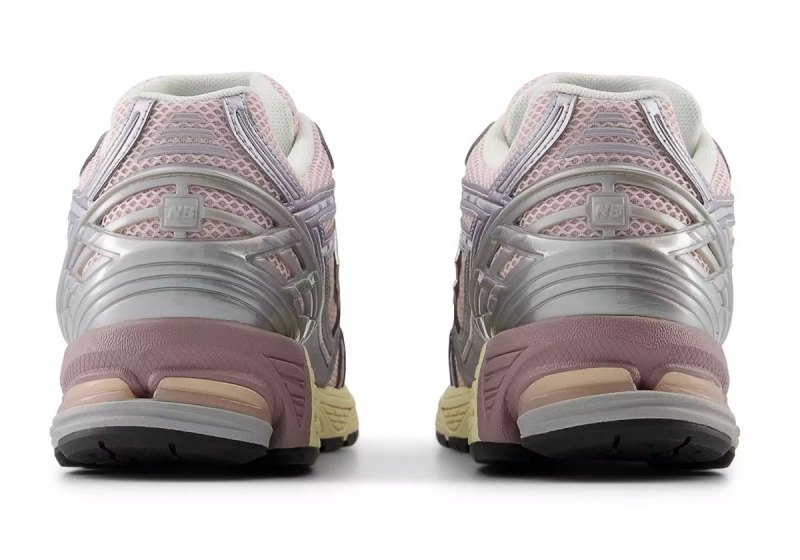 New Balance 1906R Silver/Pink U1906RNF | SneakerNews.com