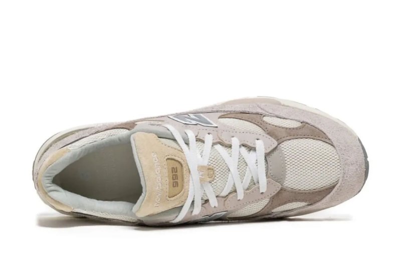 New Balance 992 Mushroom U992MM | SneakerNews.com