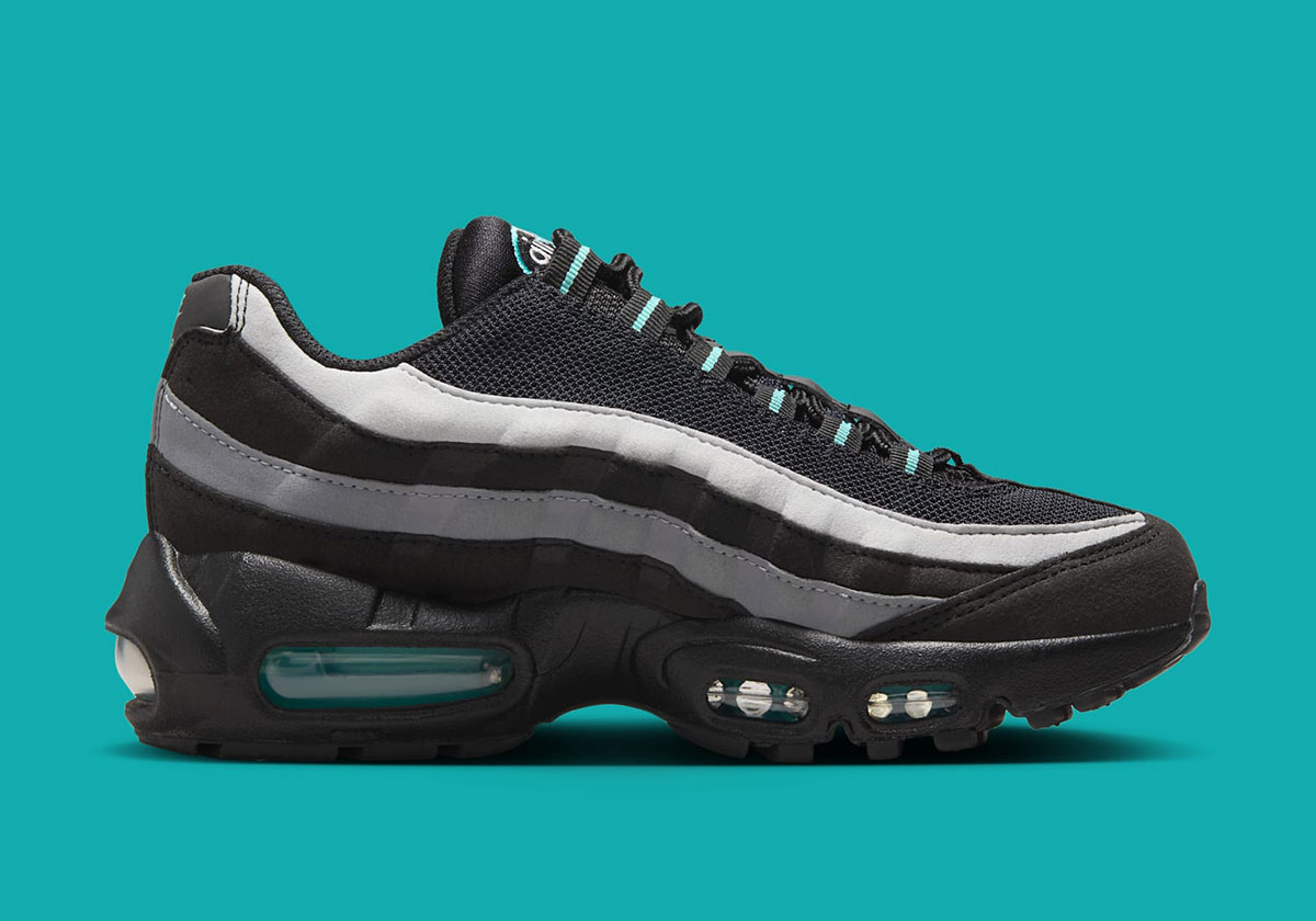 Nike Air Max 95 GS "Black/Cool Grey/Light Smoke Grey/Aurora Green ...