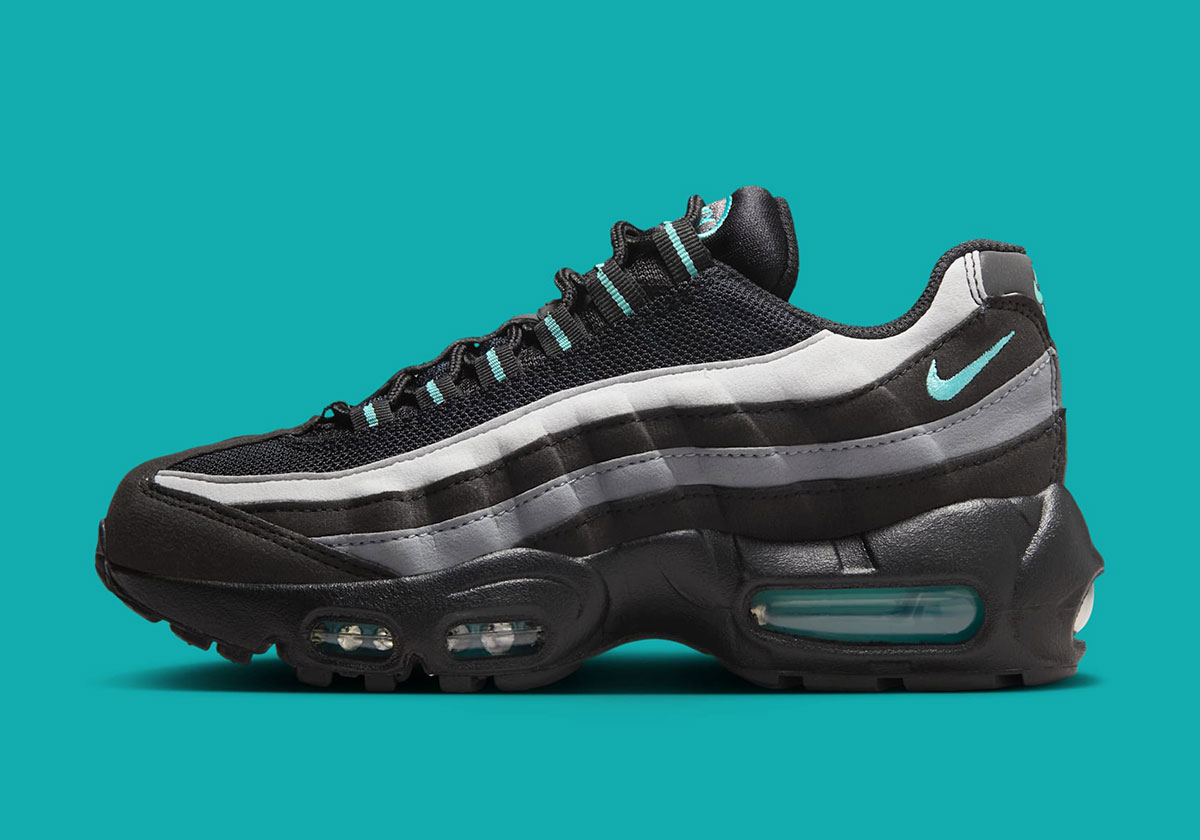 Nike Air Max 95 GS "Black/Cool Grey/Light Smoke Grey/Aurora Green ...