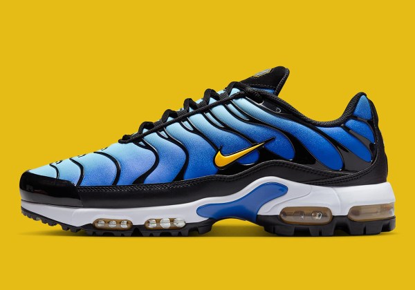 Nike Air Max Plus Golf Hyper Blue FZ4150-400 | SneakerNews.com