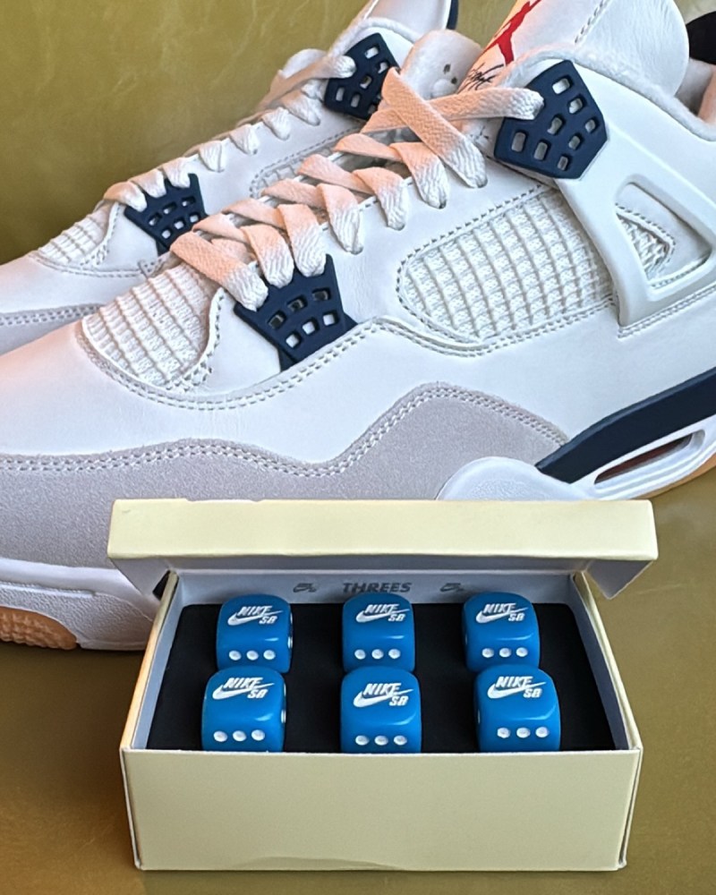 Nike SB Air Jordan 4 "Navy" DR5415-100 | SneakerNews.com