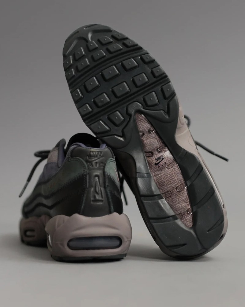 Maniere Nike Air Max 95 "Diffused Taupe" FZ8743-201 | SneakerNews.com