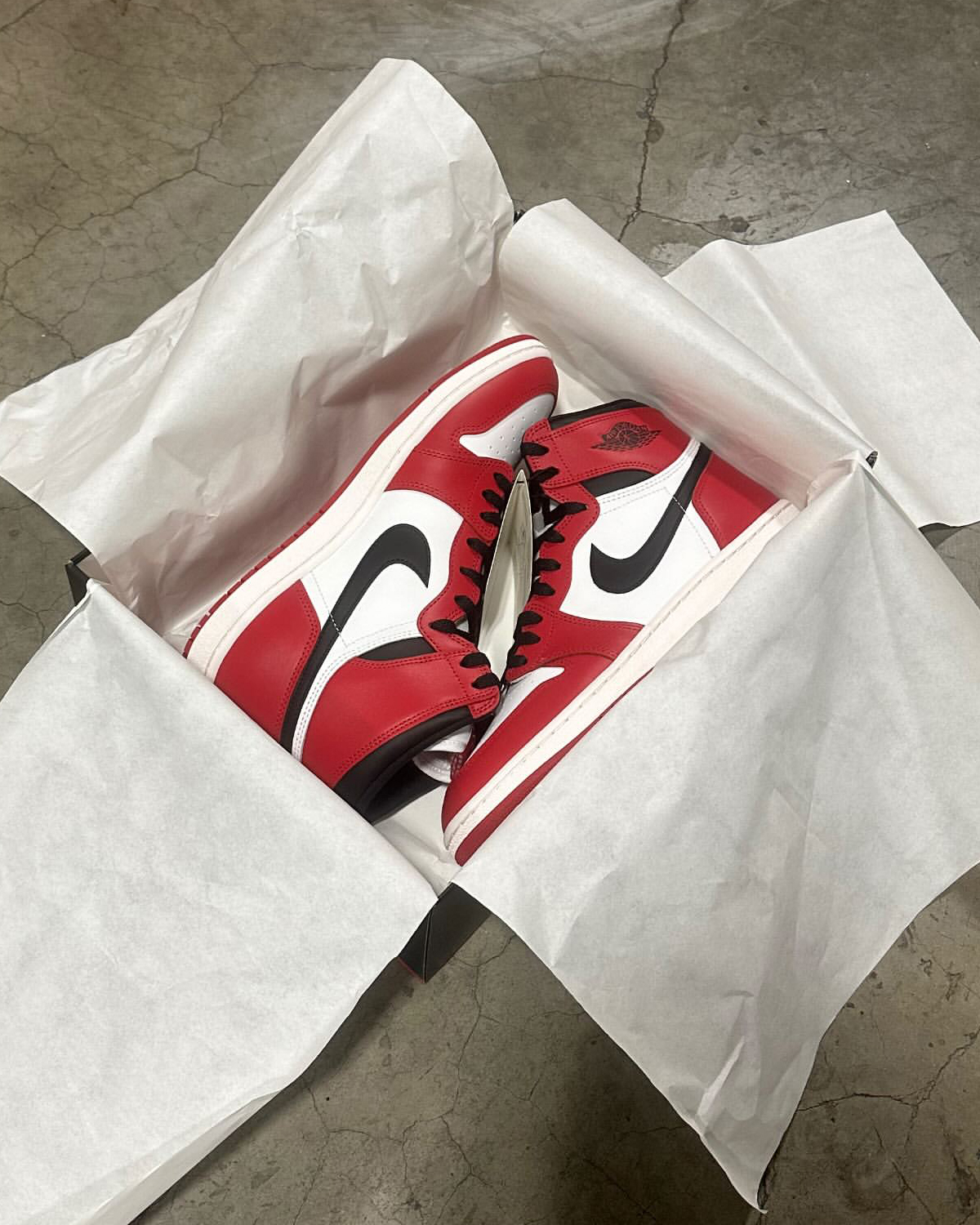 Air Jordan 1 High '85 "Chicago" | SneakerNews.com