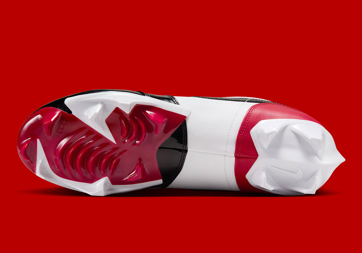 Air Jordan 1 Low Cleats "Patent Bred Toe" FJ6245-601 | SneakerNews.com