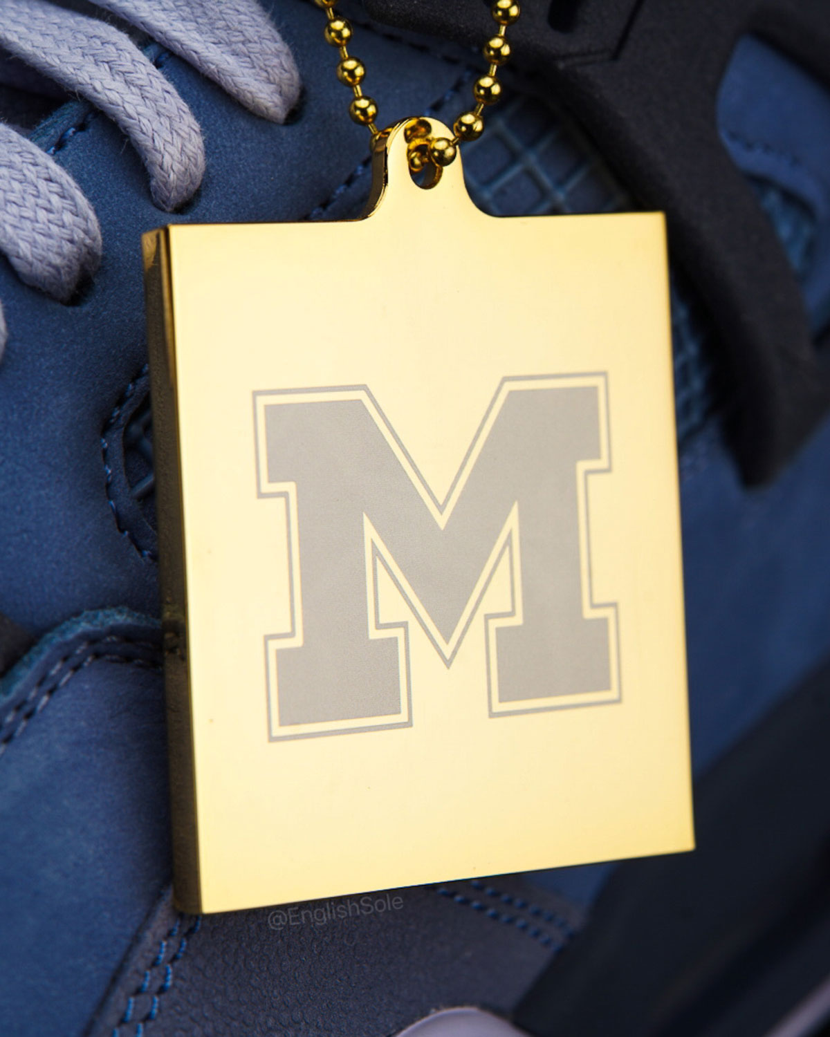 Air Jordan 4 "Michigan" PE 2025 | SneakerNews.com