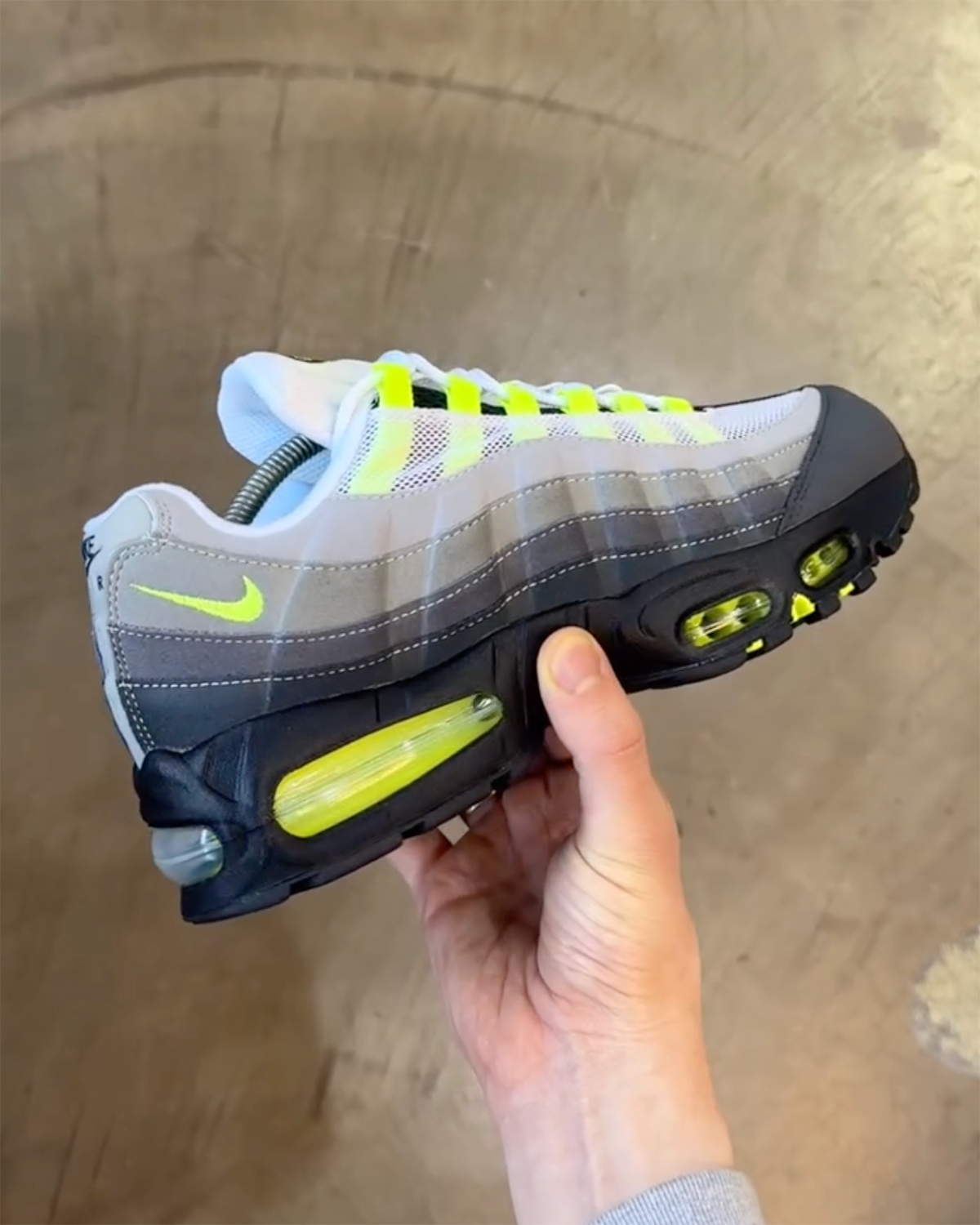 Nike Air Max 95 "Neon" 2025 HM4740-001 | SneakerNews.com