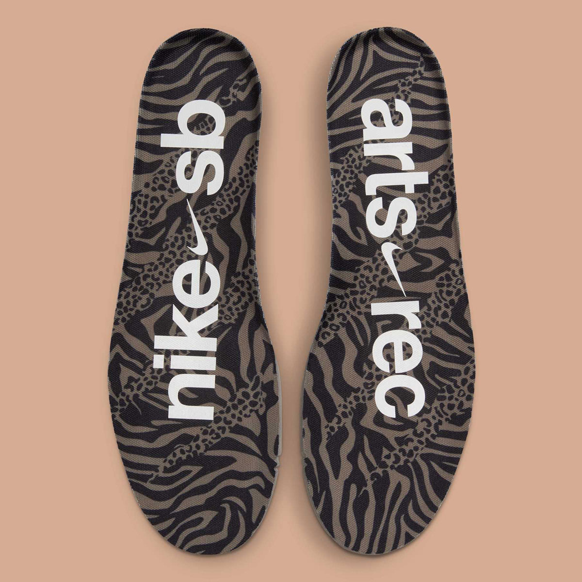 Arts and Recs Nike SB Dunk Low | SneakerNews.com