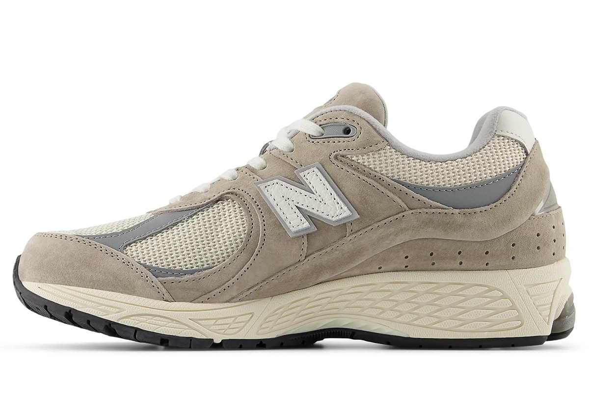 New Balance 2002R "Arid Stone/Linen" U2002RRD | SneakerNews.com