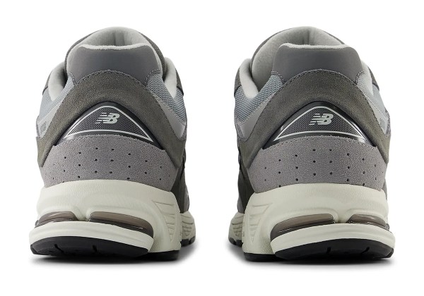 Grey New Balance 2002R U2002RCB | SneakerNews.com