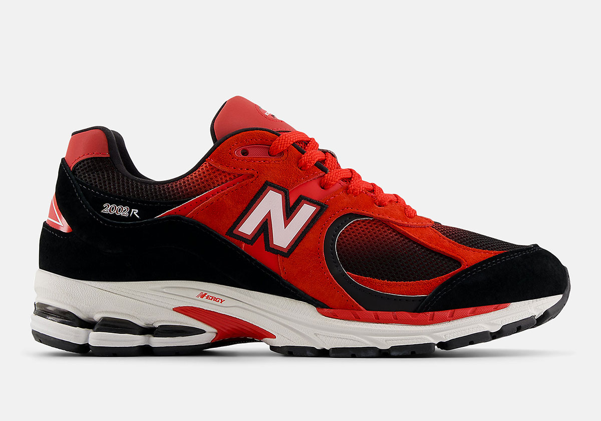 New Balance 2002R "True Red" M2002RZA | SneakerNews.com