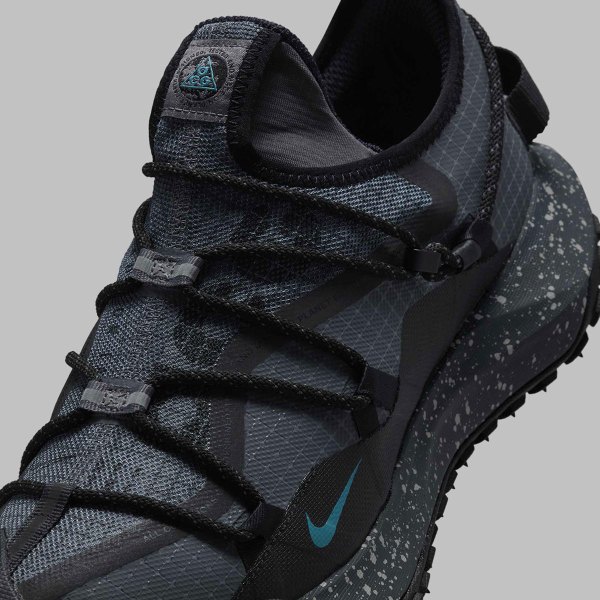 Nike ACG Mountain Fly Low Black IB7328-002 | SneakerNews.com