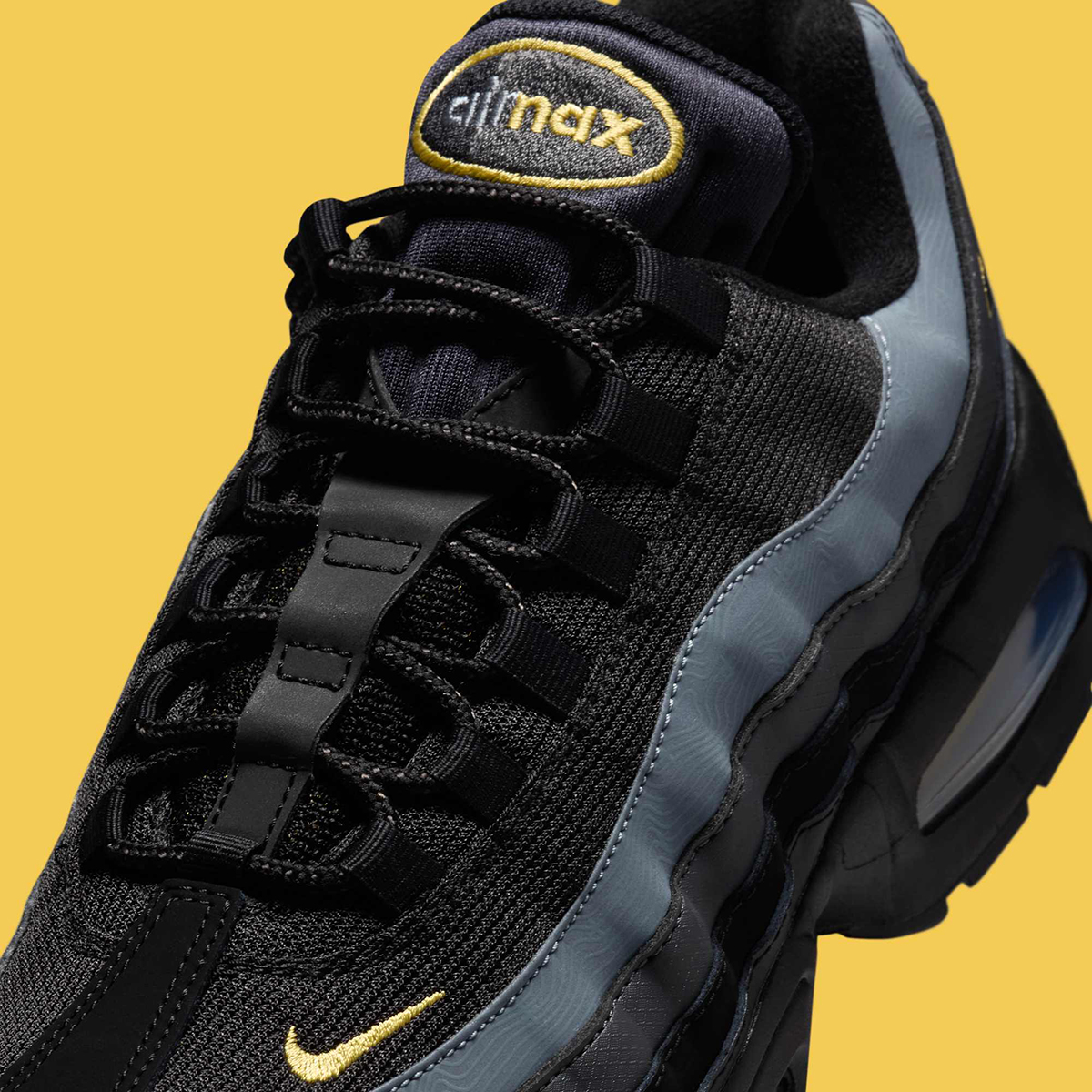 Nike Air Max 95 Batman IB7682-002 | SneakerNews.com