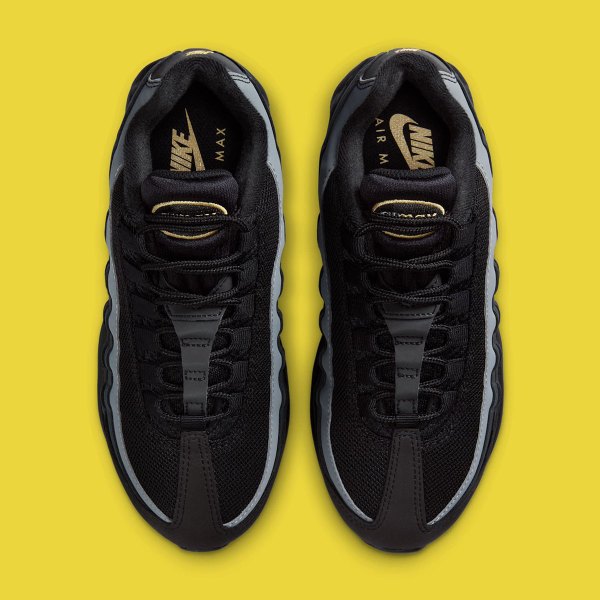 Nike Air Max 95 Batman IB7682-002 | SneakerNews.com