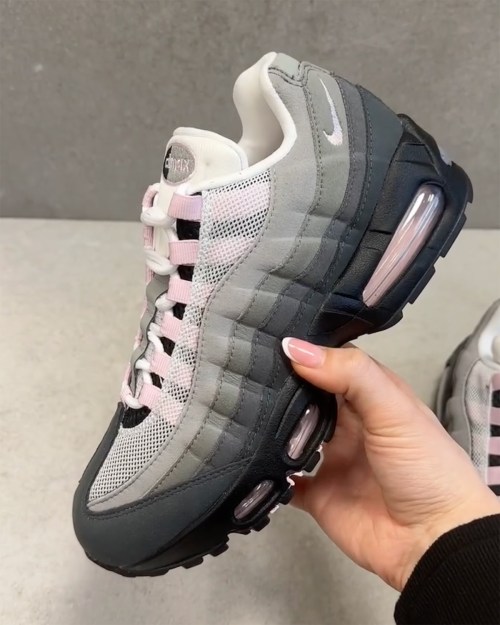 Nike Air Max 95 Pink Foam Big Bubble 2025 | SneakerNews.com