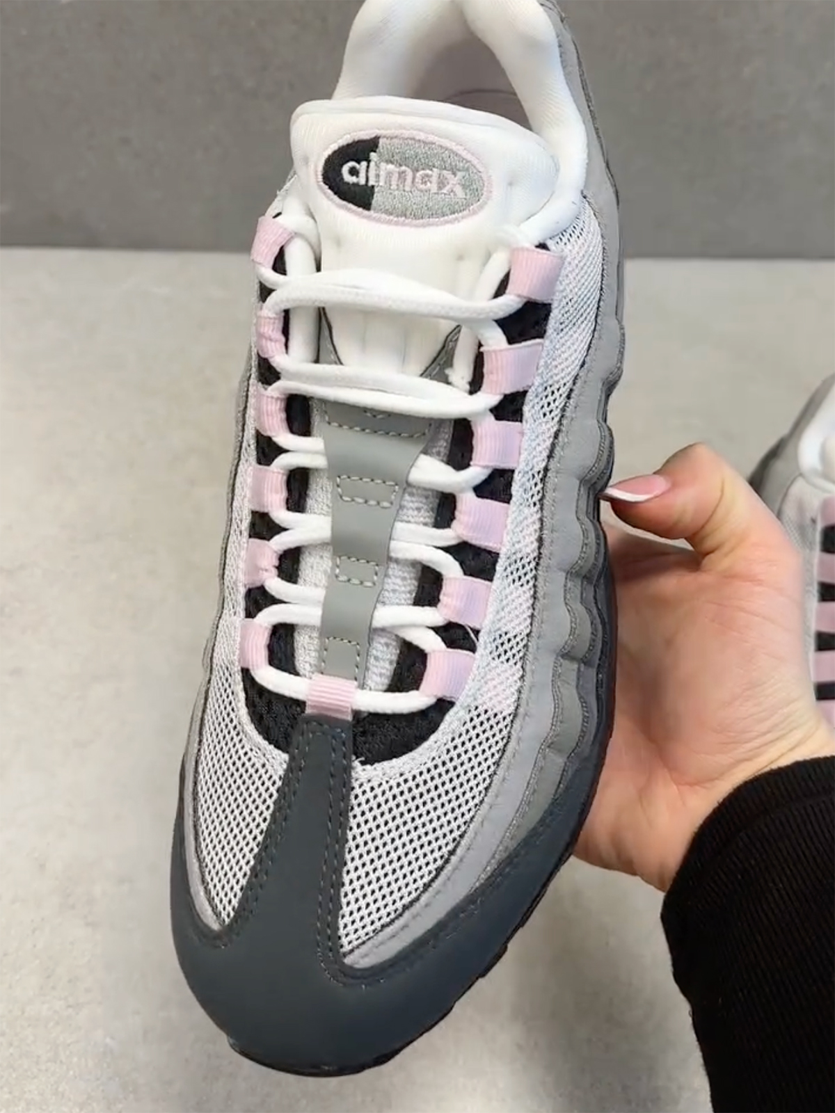 Nike Air Max 95 Pink Foam Big Bubble 2025 | SneakerNews.com
