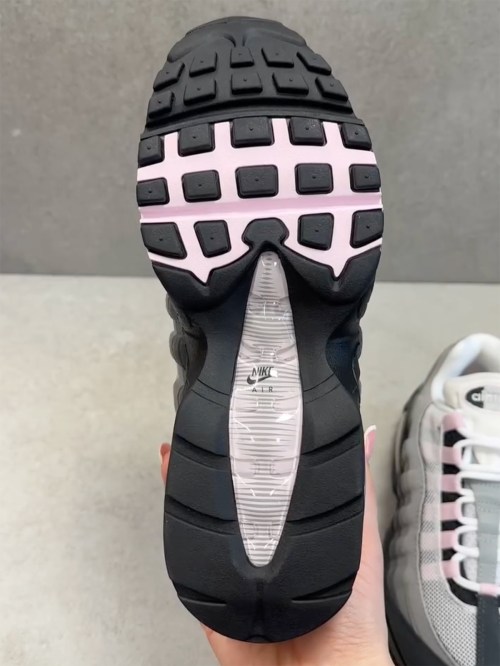 Nike Air Max 95 Pink Foam Big Bubble 2025 | SneakerNews.com