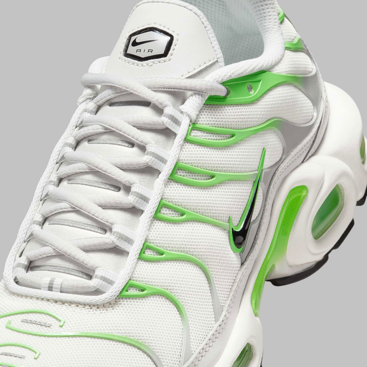 Nike Air Max Plus "Photon Dust/Green Strike" DZ3671-001 | SneakerNews.com