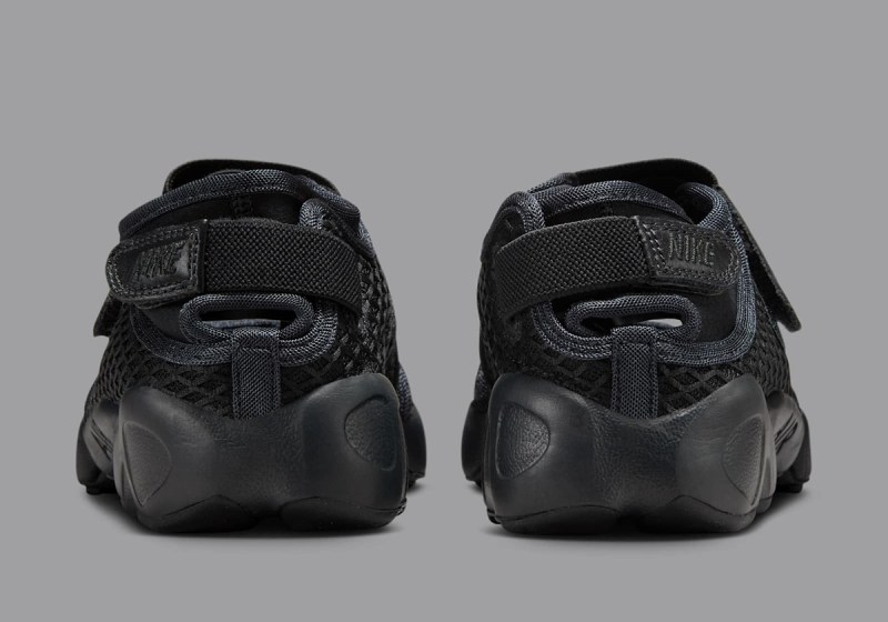 Nike Air Rift "Black Mesh" HM8288-001 | SneakerNews.com
