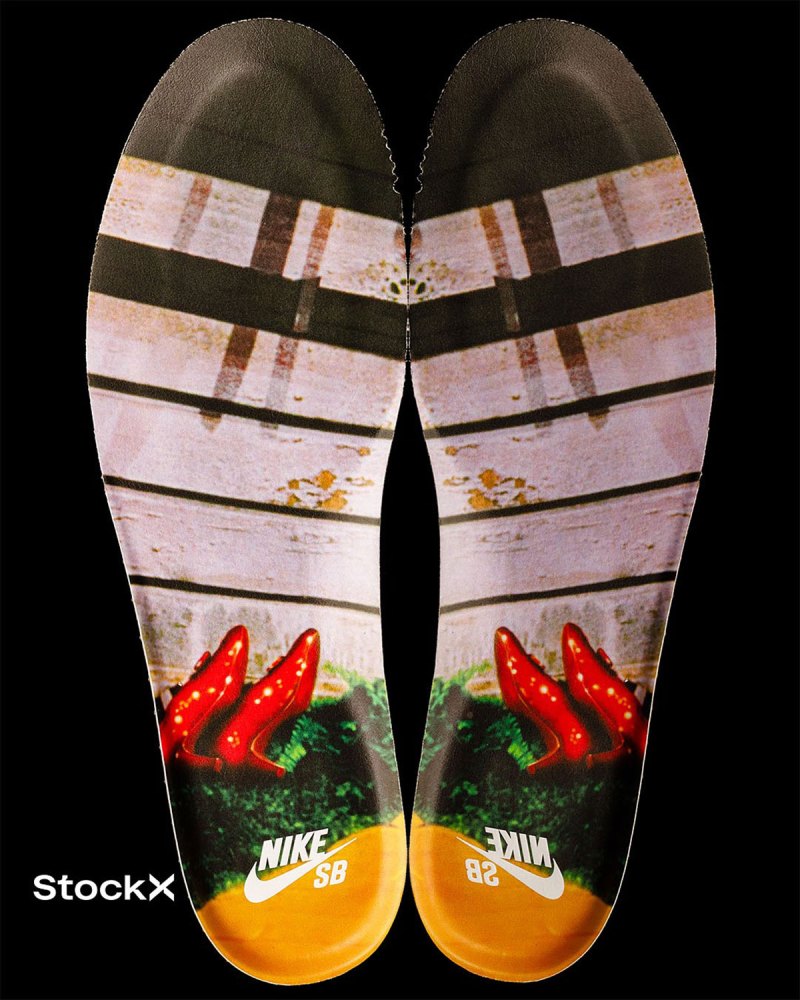 Nike SB Dunk Low "Red Slippers" 85 Pairs | SneakerNews.com