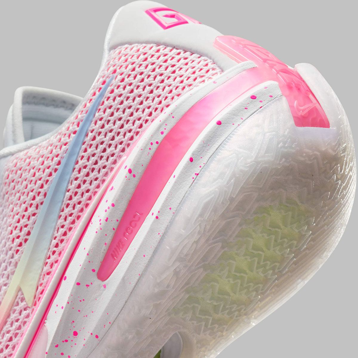Nike Zoom GT Cut "Pink Flash" CZ0175-008 | SneakerNews.com