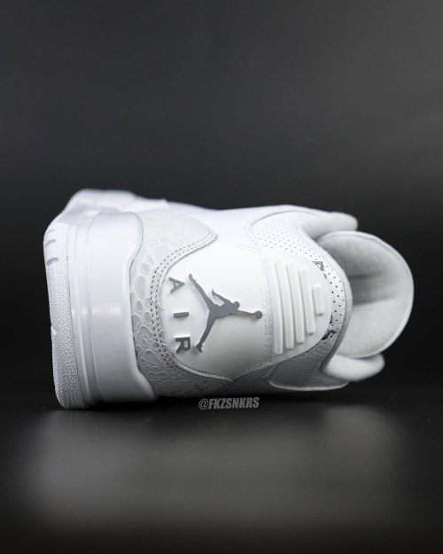 "Pure Money" Air Jordan 3 "2025 | SneakerNews.com