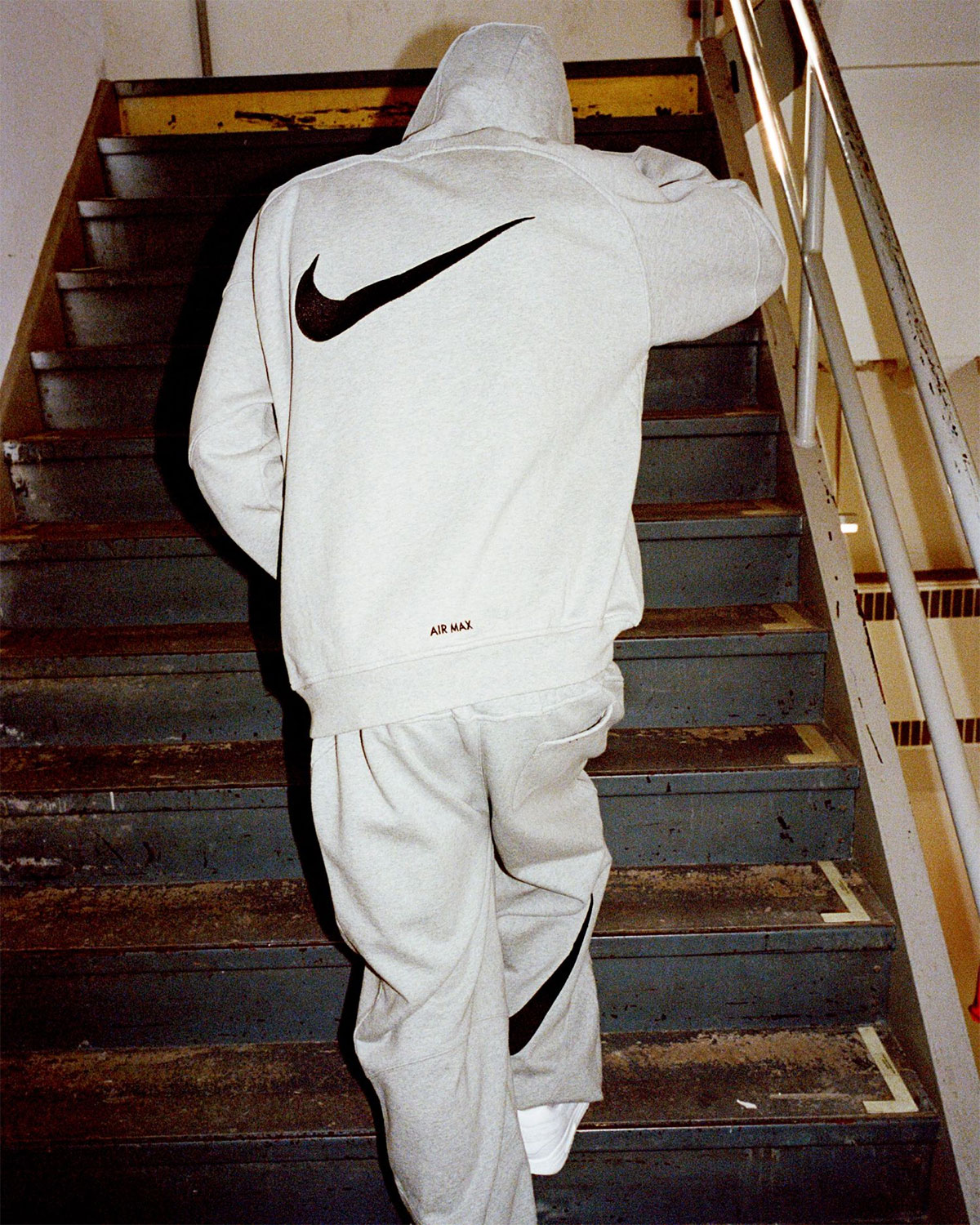Supreme Nike Apparel SS25 | SneakerNews.com