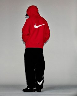 Supreme Nike Apparel SS25 | SneakerNews.com