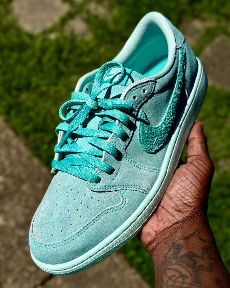 Air Jordan 1 Low OG "Washed Teal" HQ8111-300 | SneakerNews.com