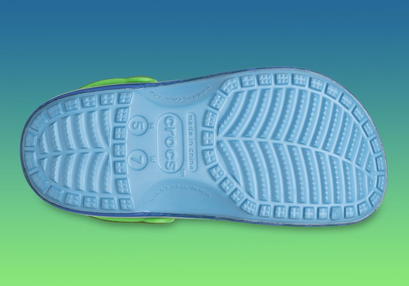 Moana Crocs Classic Clog Release Date | SneakerNews.com