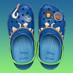 Moana Crocs Classic Clog Release Date | SneakerNews.com