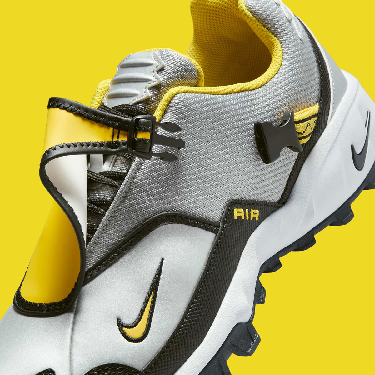 Nike ACG Phassad "Black/Yellow Zest" HM7133-001 | SneakerNews.com