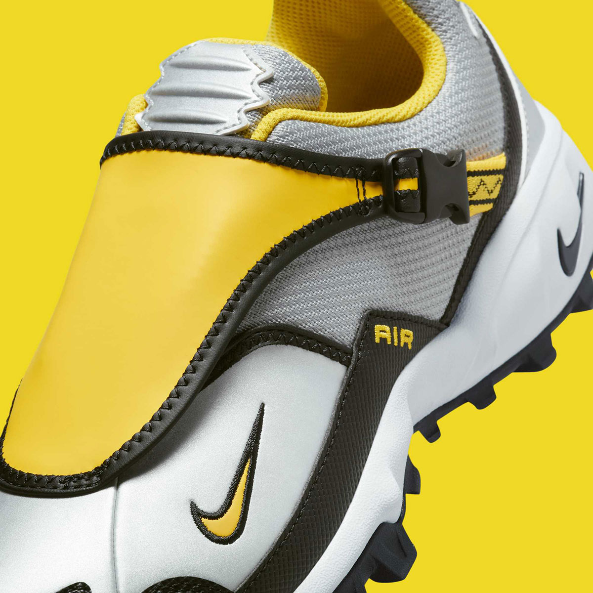 Nike ACG Phassad "Black/Yellow Zest" HM7133-001 | SneakerNews.com