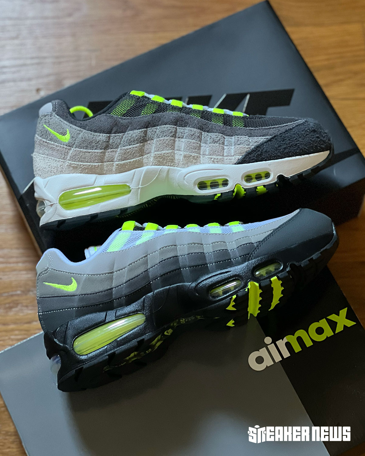 Nike Air Max 95 OG "Neon" Comparison | SneakerNews.com