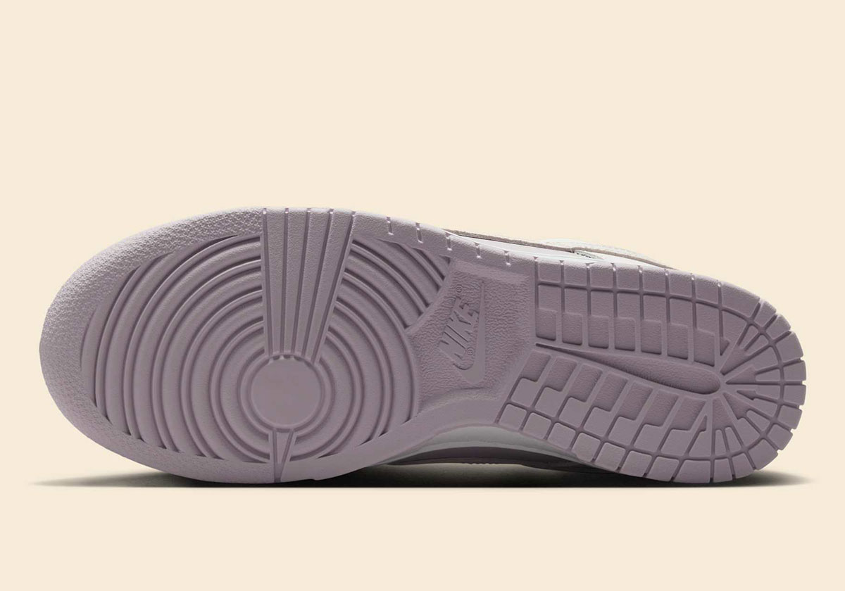 Nike Dunk Low Floral IH0639-011 | SneakerNews.com