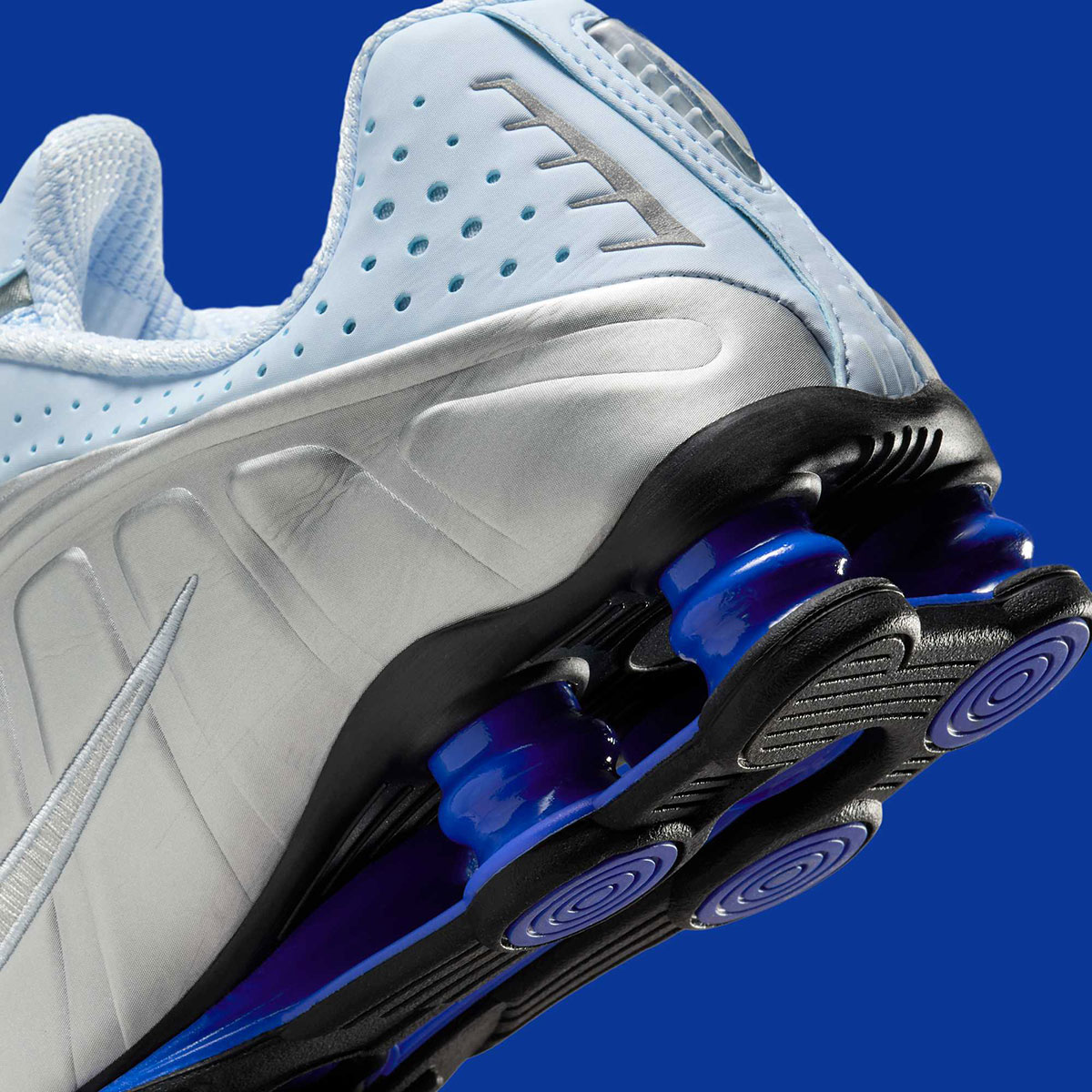 Nike Shox R4 Blue Tint AR3565-402 | SneakerNews.com
