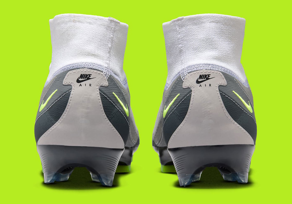Nike Zoom SuperFly Elite 10 Neon Cleats | SneakerNews.com